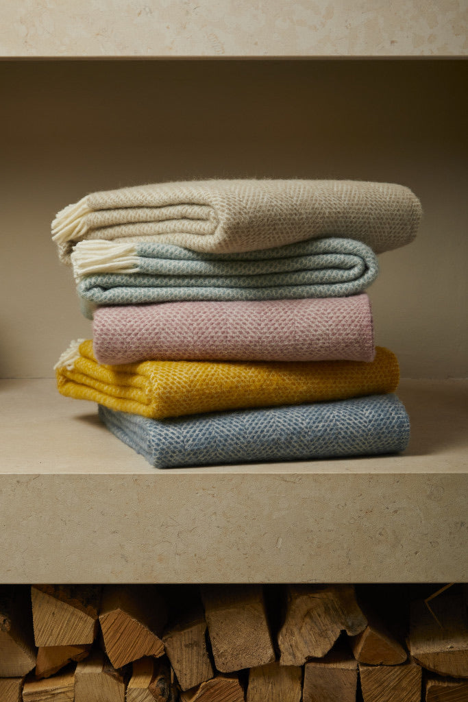 Castle Wools: British Made 100% Wool Blankets and Sheepskins – CASTLE WOOLS